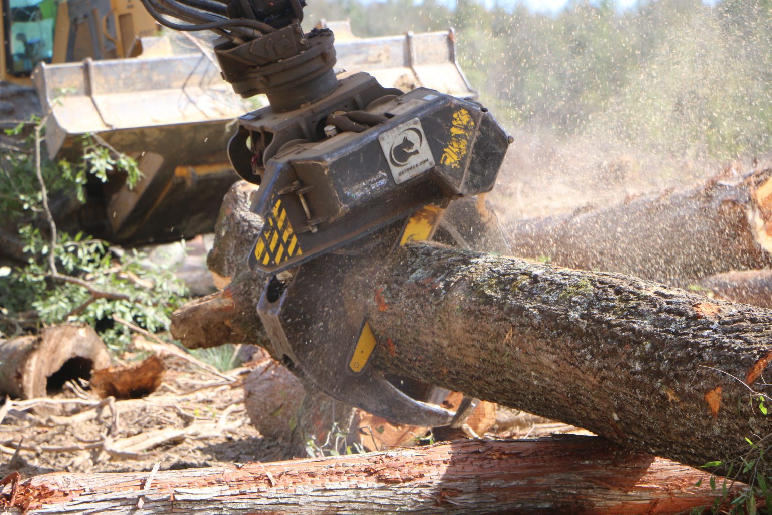 Log Grapples - The Best Forestry Grapples - Rotobec